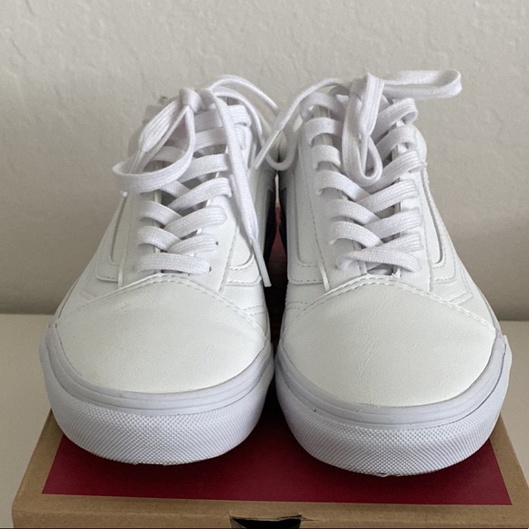 Vans | Shoes | Vans Old Skool Sneakers In Tru White | Poshmark